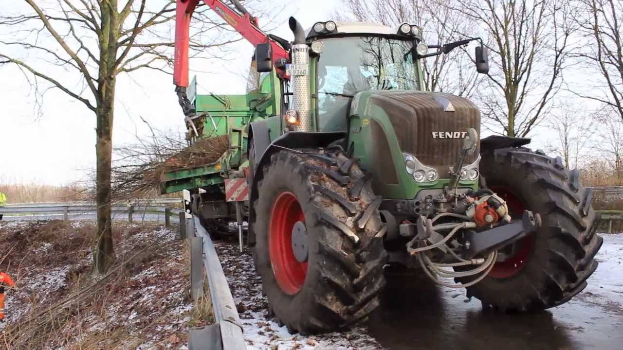 Holz hacken mit Fendt Vario 936 un JENZ HEM 561Z mit Bunker - YouTube