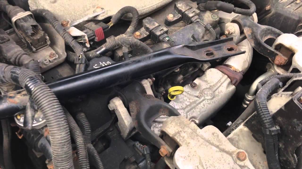 How to change car battery SUV Buik Rendzvous - YouTube