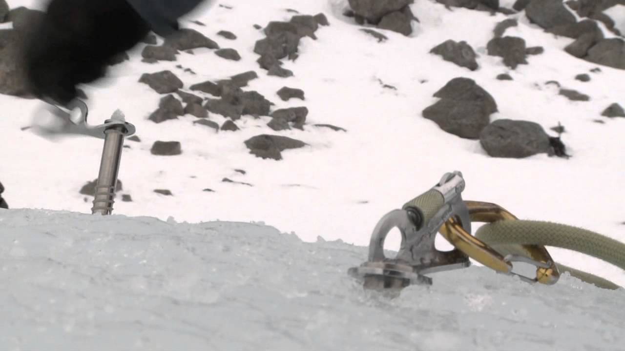 Making an ice screw belay - YouTube