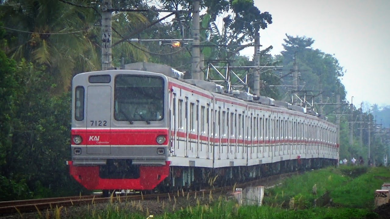 TM 7000 Main Ke Kulon ‼️ Hunting KRL Commuter Line Di Area Timur ...