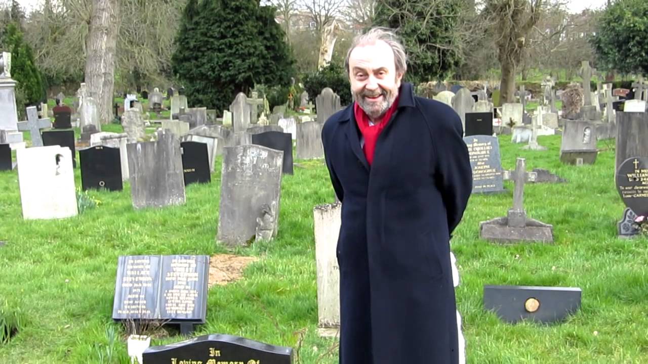 'Scott' Headstone unveiling on Norah's 100th Birthday: Hendon Cemetery ...