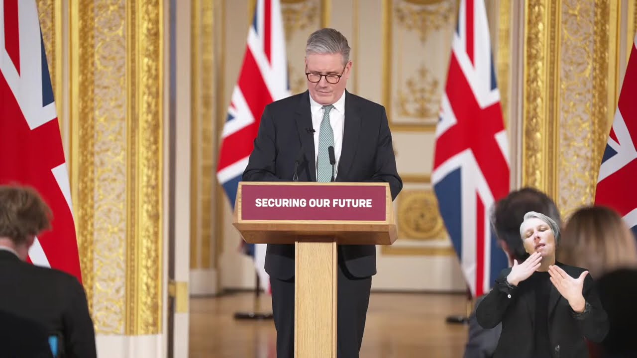 Watch Live: Keir Starmer holds a press conference at the leaders ...