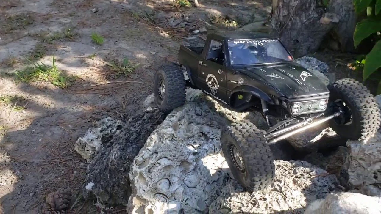Axial capra Rc4wd toyota - YouTube