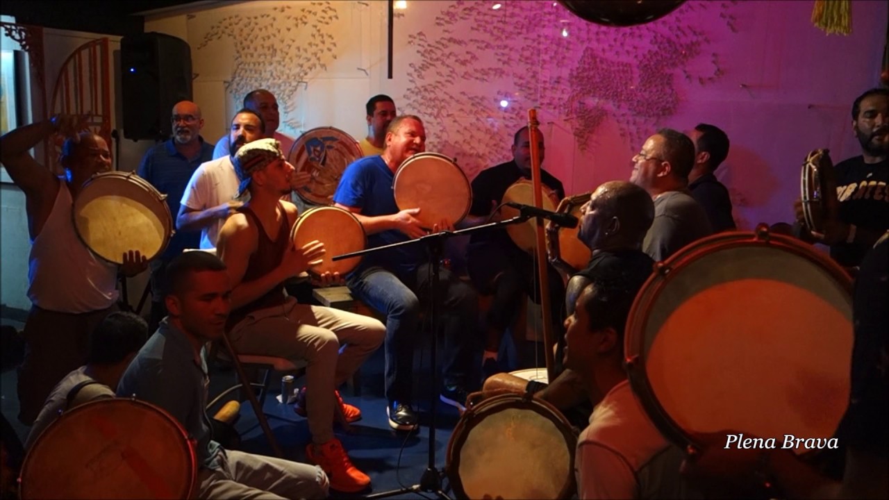 Medley's de Plenas La Maquina - Hector Tito Matos - YouTube