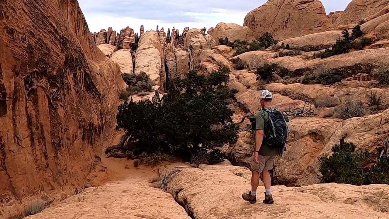 Devil's Garden primitive loop hike. Arches National Park, Utah. - YouTube