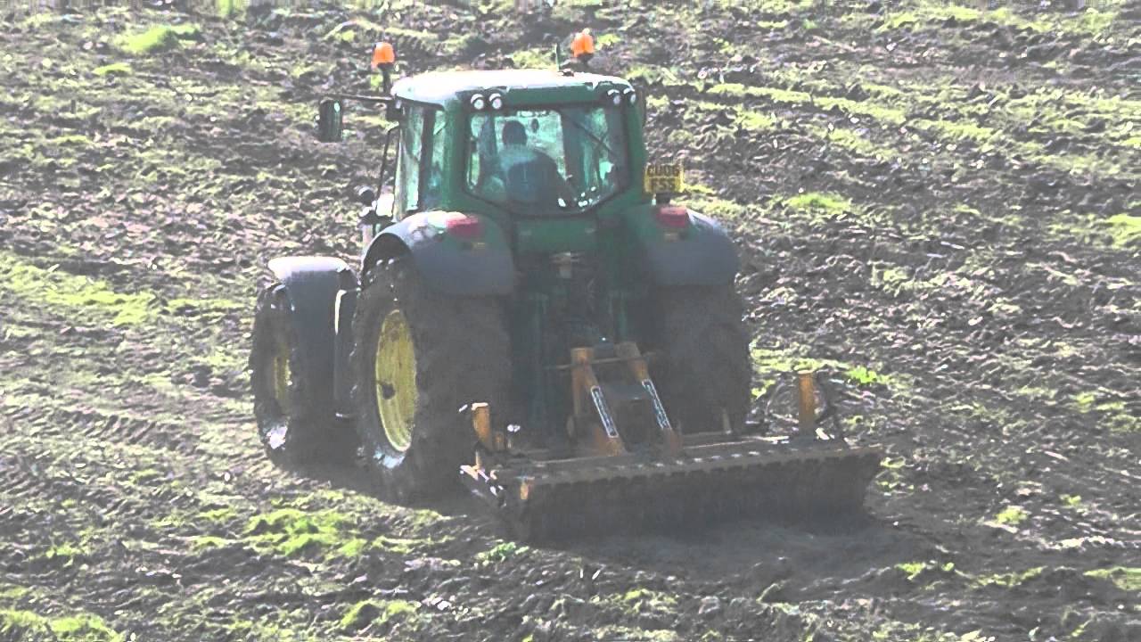 John Deere Subsoiling before the Plough. - YouTube