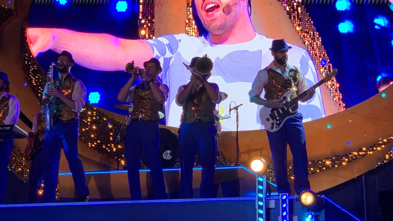 CP Summer 2021 Spectacular Night Show! ~ Aug 2 (Close ups of the band ...