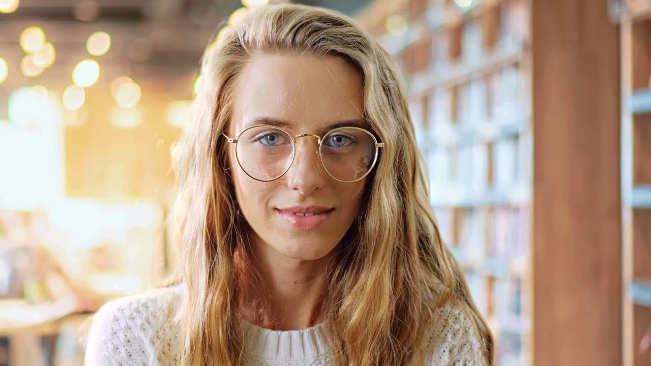 Five Most Successful Eye Contact Flirting Techniques Daily Mail Online