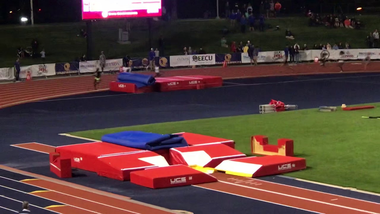 2019 Girls California State meet 4 x 400 - YouTube