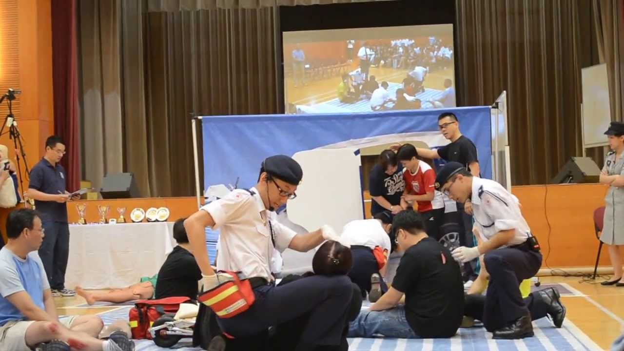 Adult First Aid Competition 2013 Team 1 - YouTube