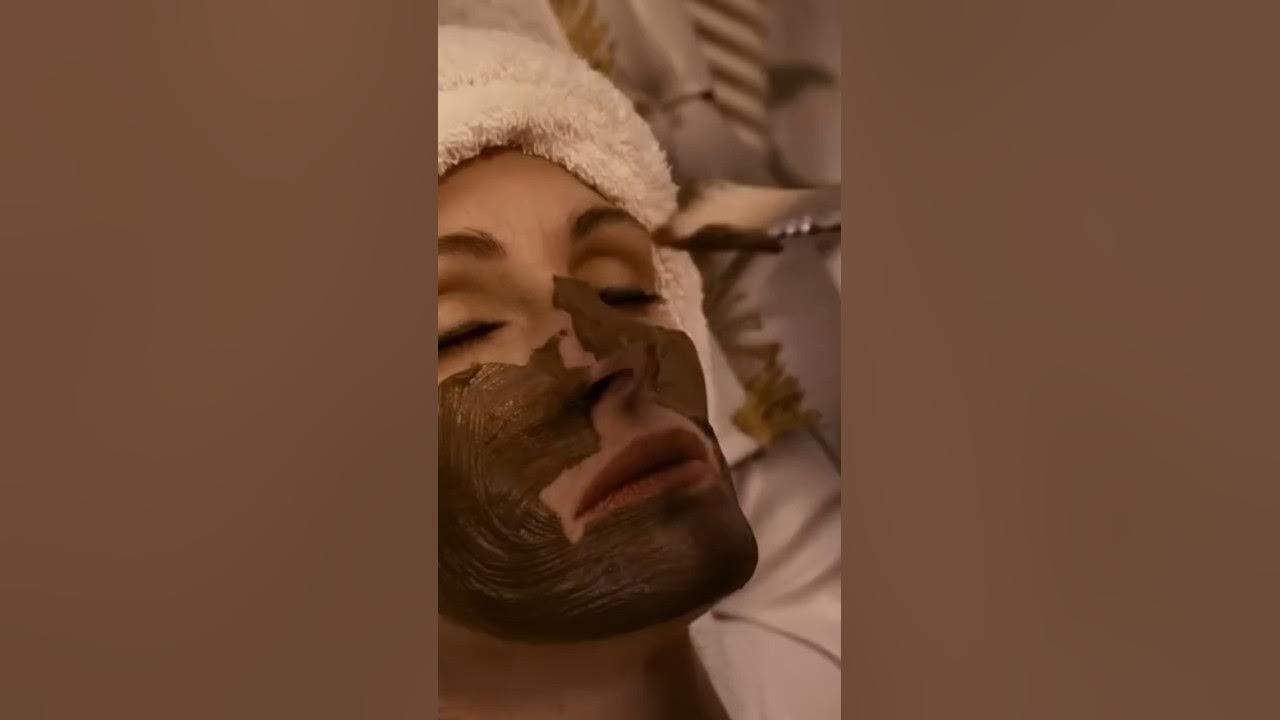 A Woman Uses Bizarre Methods To Enhance Her Beauty - Movie Moshow - YouTube