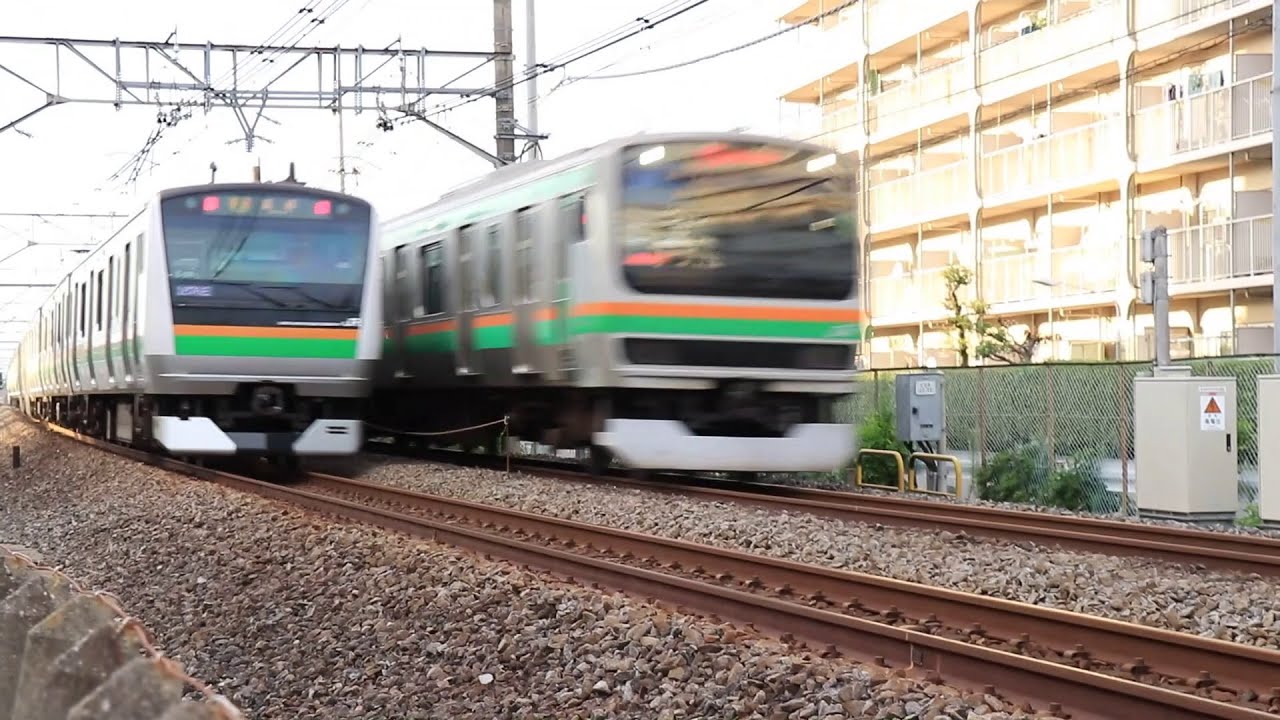 E233系とE231系のすれ違い・2025/10/10 - YouTube