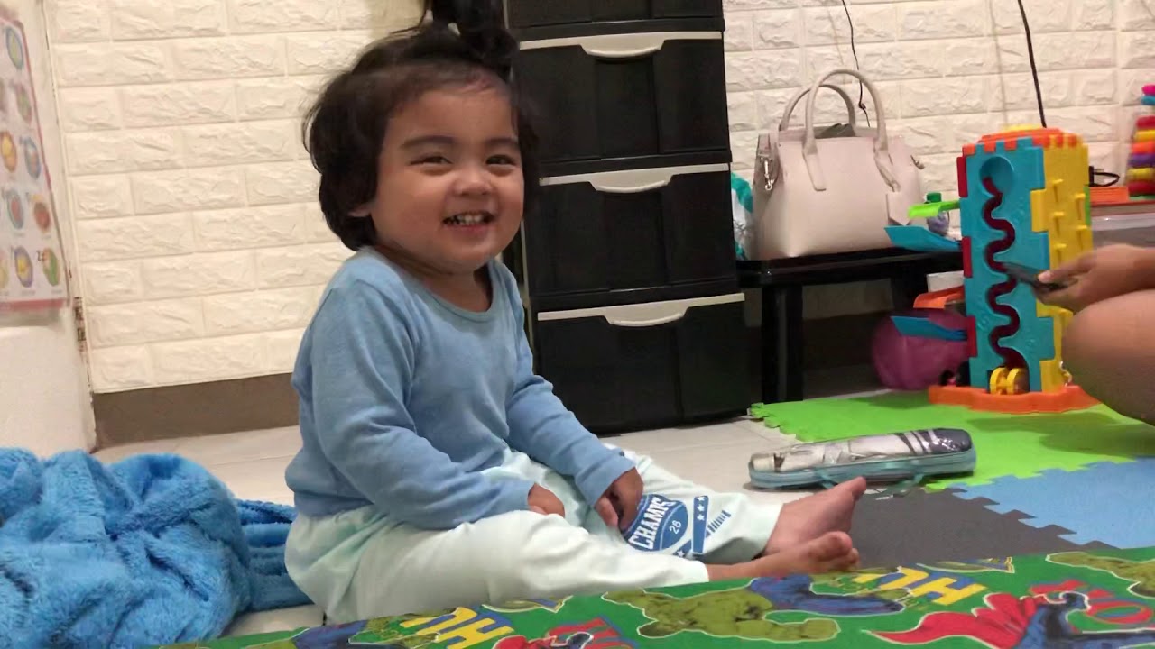 Giggling Vitto Part 3 - YouTube