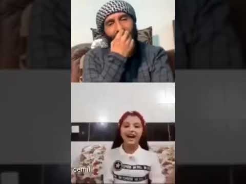 Ferhade merde ile küçük kız çok iyi okuyor şiiri.