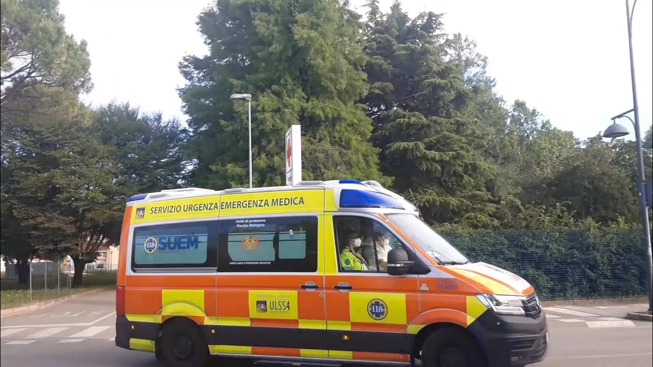 Ambulanza SUEM 118 Dan donà di Piave in emergenza- Ambulance in ...
