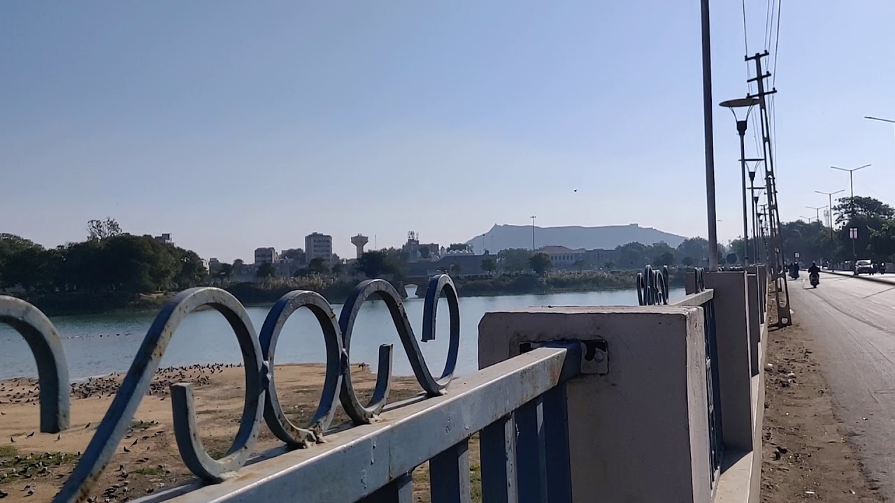 Hamirsar Lake Bhuj - YouTube