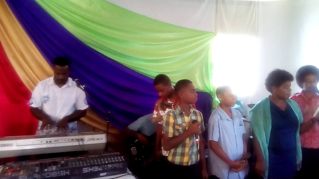 Fiji Kids Praise Song (Ulunivanua Cover) - YouTube