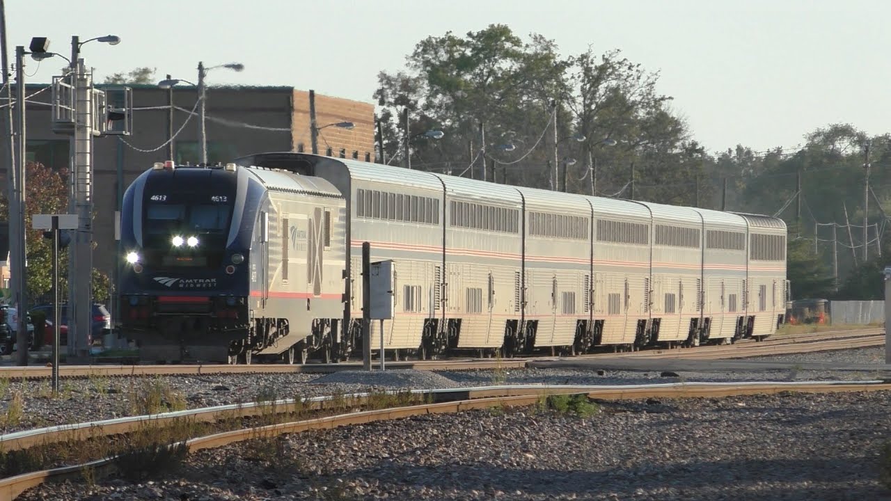 10/20/2021 - Amtrak 392 at Centralia, IL - YouTube