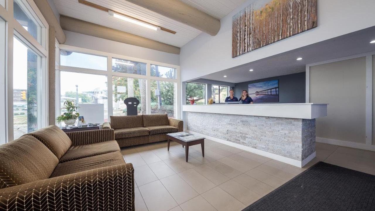 The Vista Inn, Kamloops, Canada - YouTube