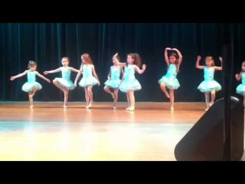 5 year old dance recital - YouTube