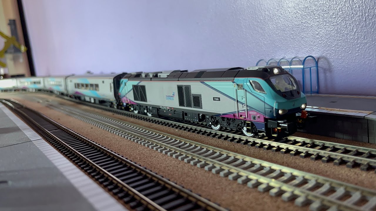 Tpe mk5 and class 68 unboxing - YouTube