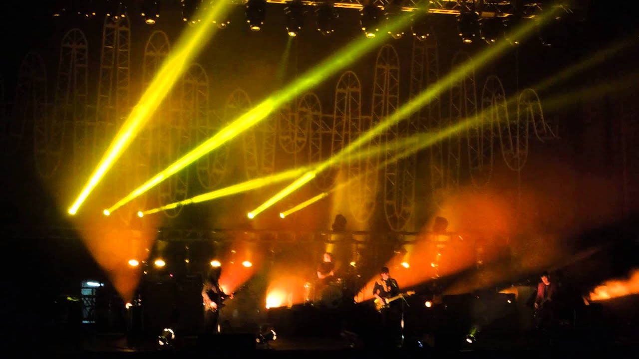 She's Thunderstorm - Arctic Monkeys @ Bogotá COLOMBIA 04/11/14 - YouTube