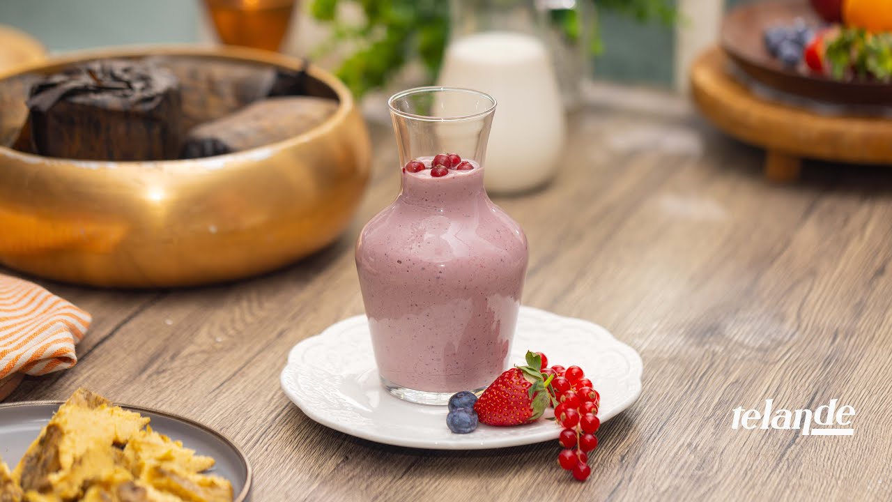 MASHED KENKEY BERRY MILKSHAKE - YouTube