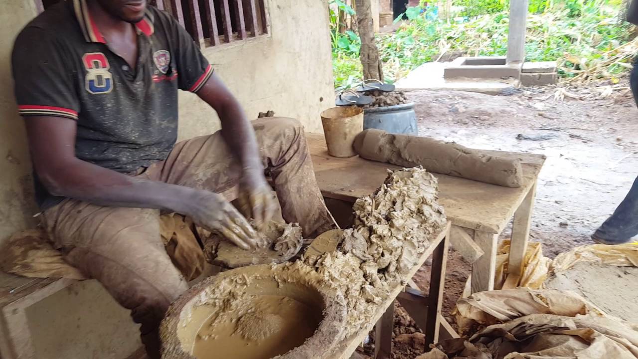 Bamessing village, Cameroon local Pottery Artisan - YouTube