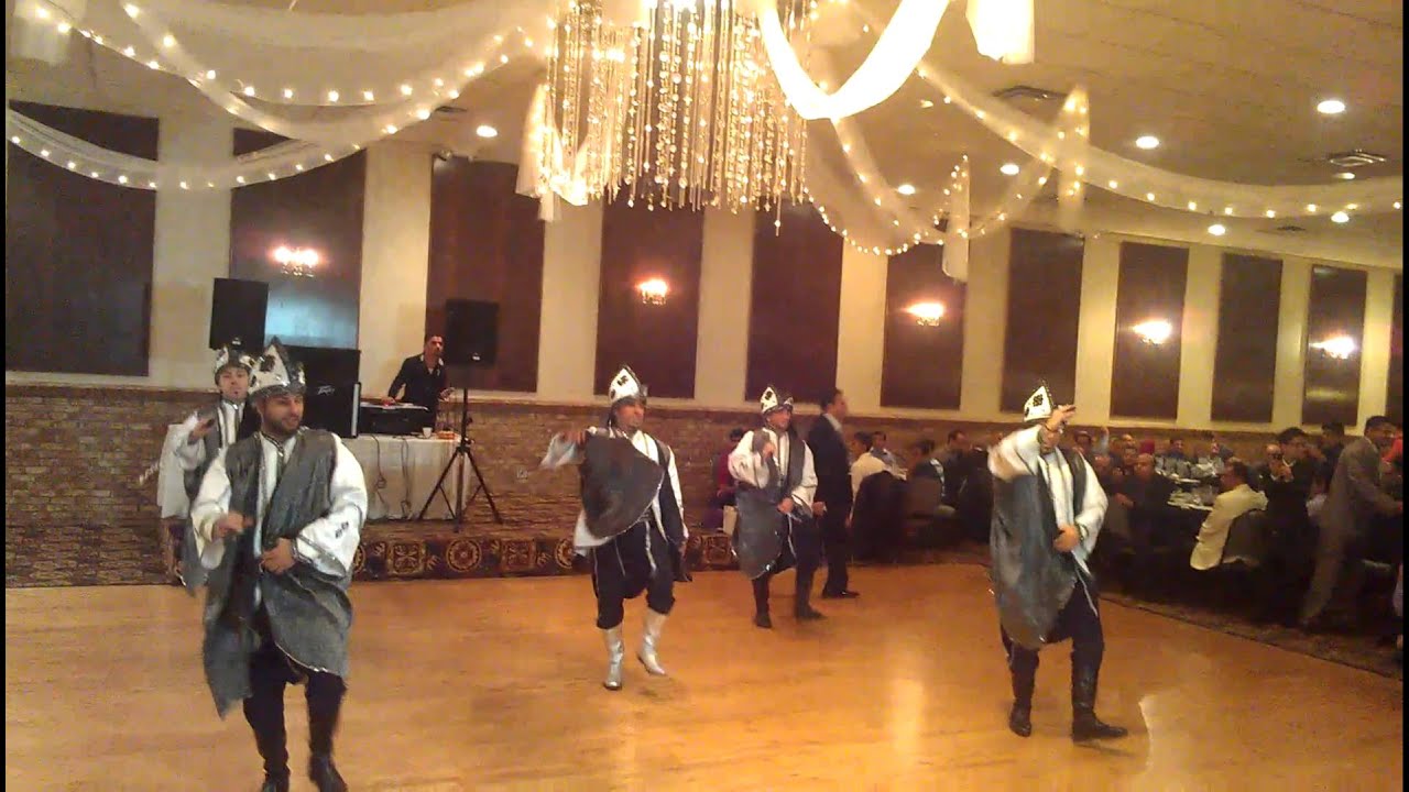 Lebanese Dabke at Yemeni Wedding!! - YouTube