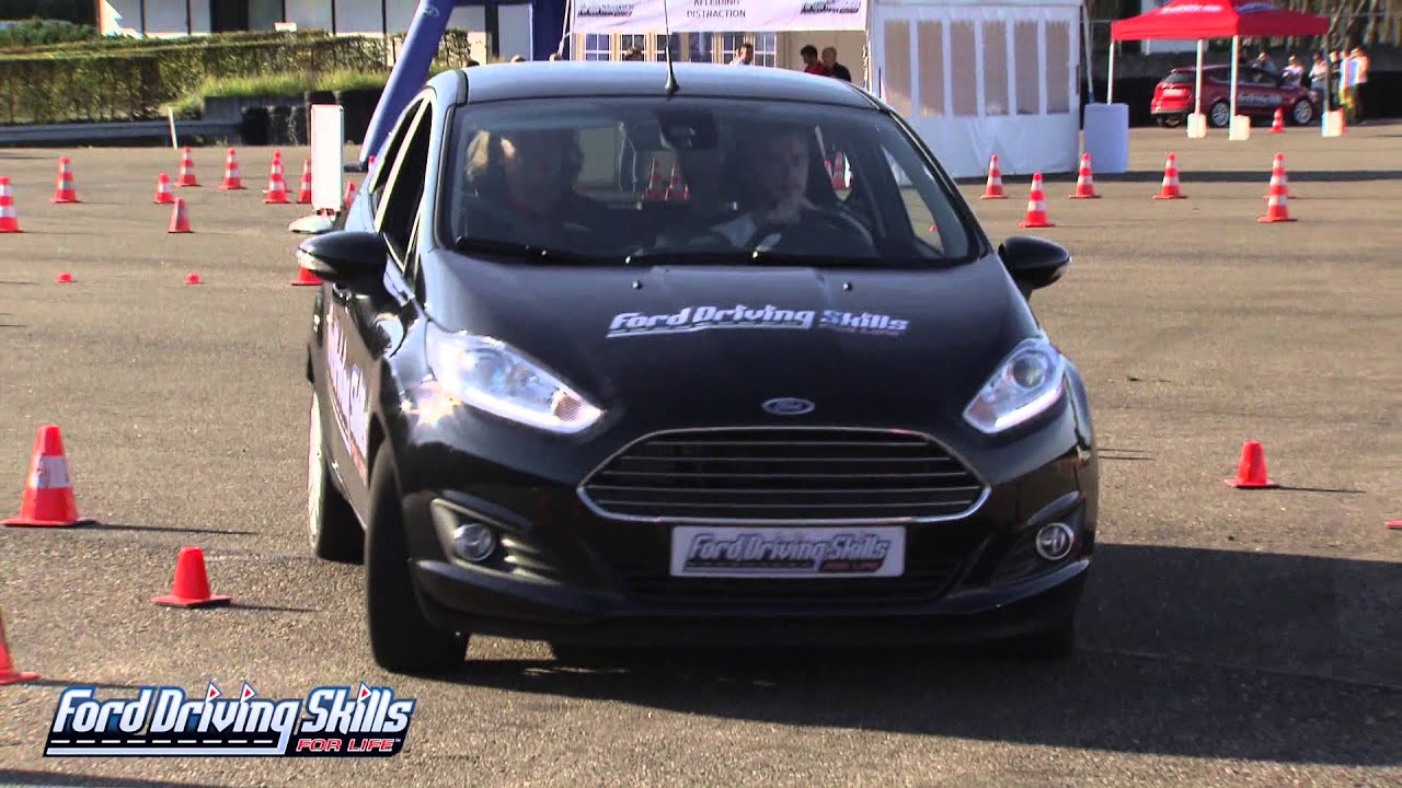 Ford Driving Skills For Life FR - YouTube