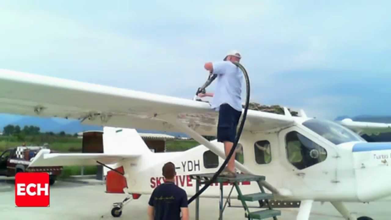 Cessna 182 SkyDive - YouTube