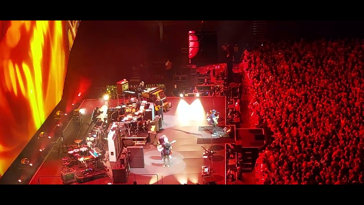 Pearl Jam - Manchester 2024 I got Id - YouTube