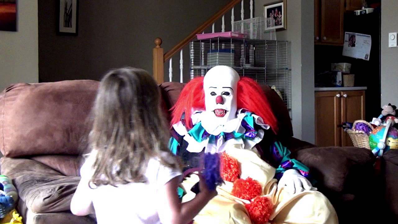 Pennywise the clown watching My little pony with daughter - YouTube