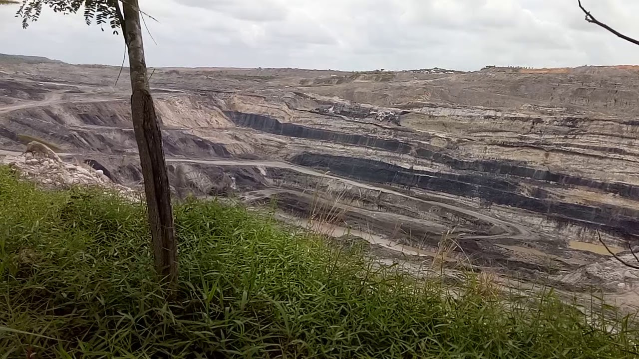 Blasting!!!!!........ Salah satu proses tambang - YouTube