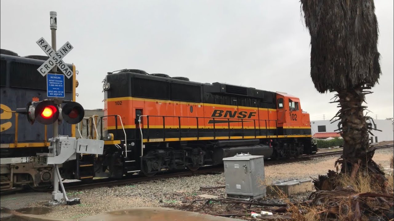 BNSF Pasadena Local In La Verne - YouTube