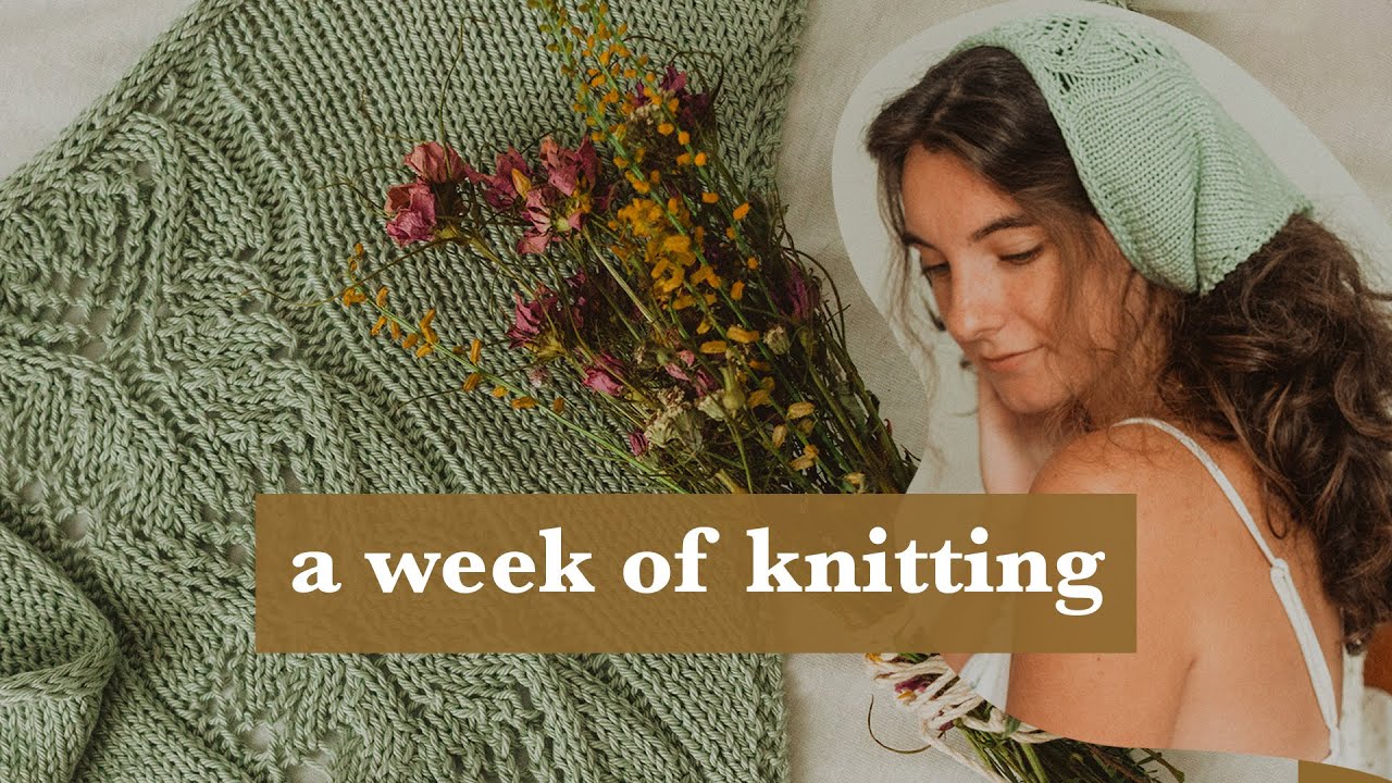 Knitting Vlog // Knitting the Penelope Kerchief - YouTube