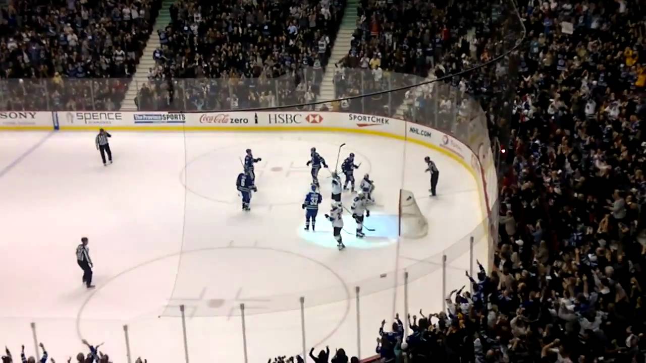CANUCKS GOAL and crowd reaction - YouTube