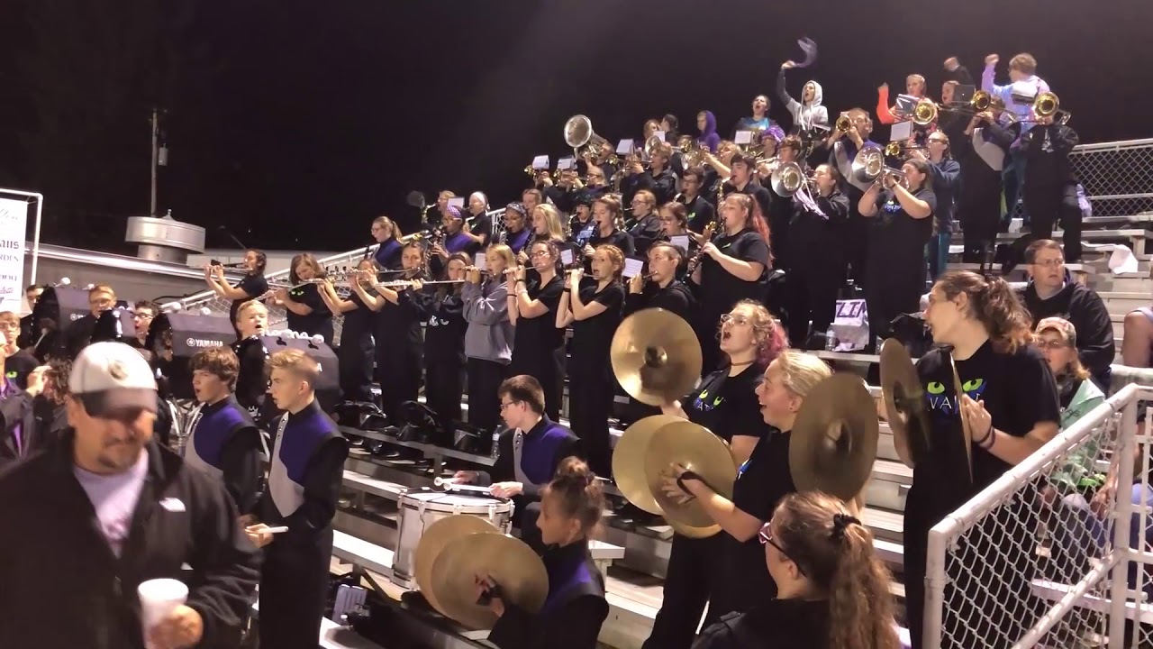 MCHS Band Fun in the stands - YouTube