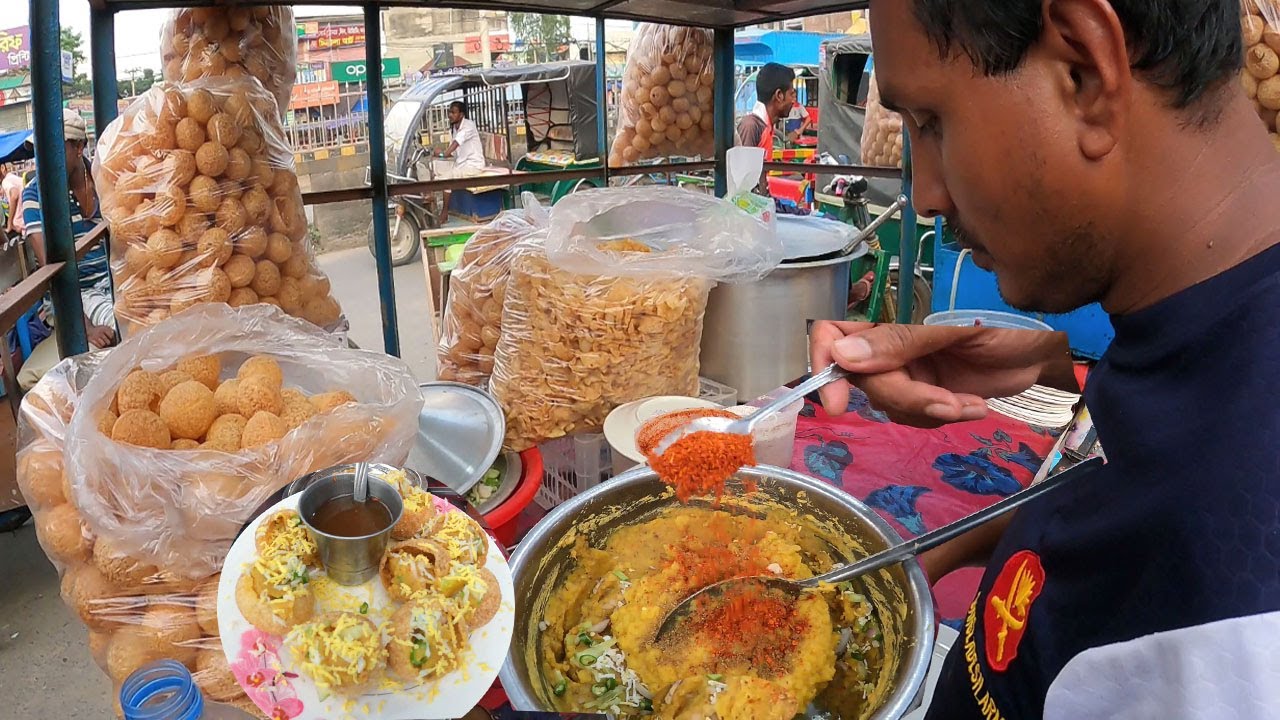 This Man Sells Extremely Tasty Panipuri- Golgappa Fuchka😋! | Extreme ...