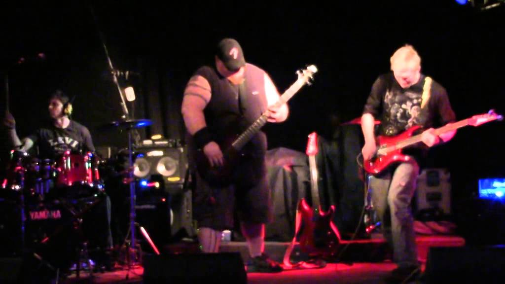 Brock Betz Band, Underwater Banana, @ Hijinx Ft Atkinson WI - YouTube