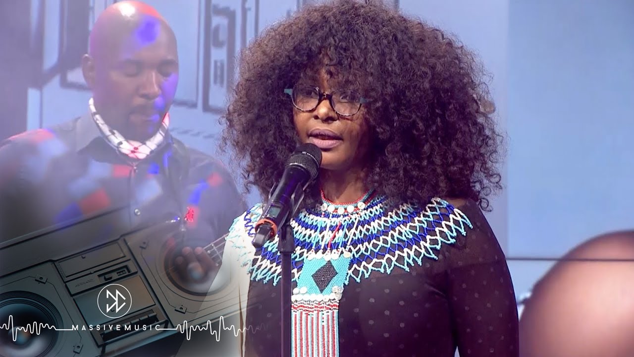 Simphiwe Dana Performs ‘Nkwenkwezi’ - Massive Music | Channel O - YouTube