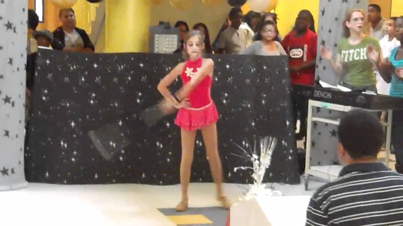 Taije Performing at CSBB Talent show - YouTube