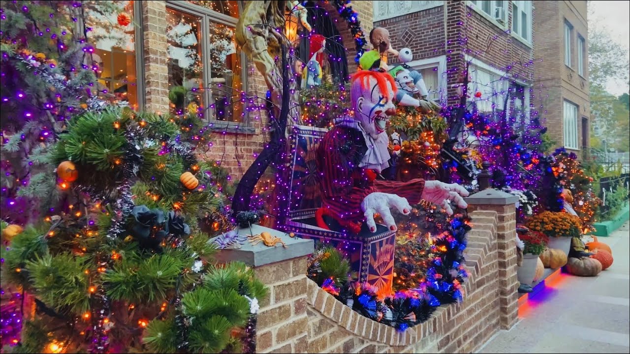 Best Halloween Decoration in Bay Ridge | Brooklyn NYC - YouTube