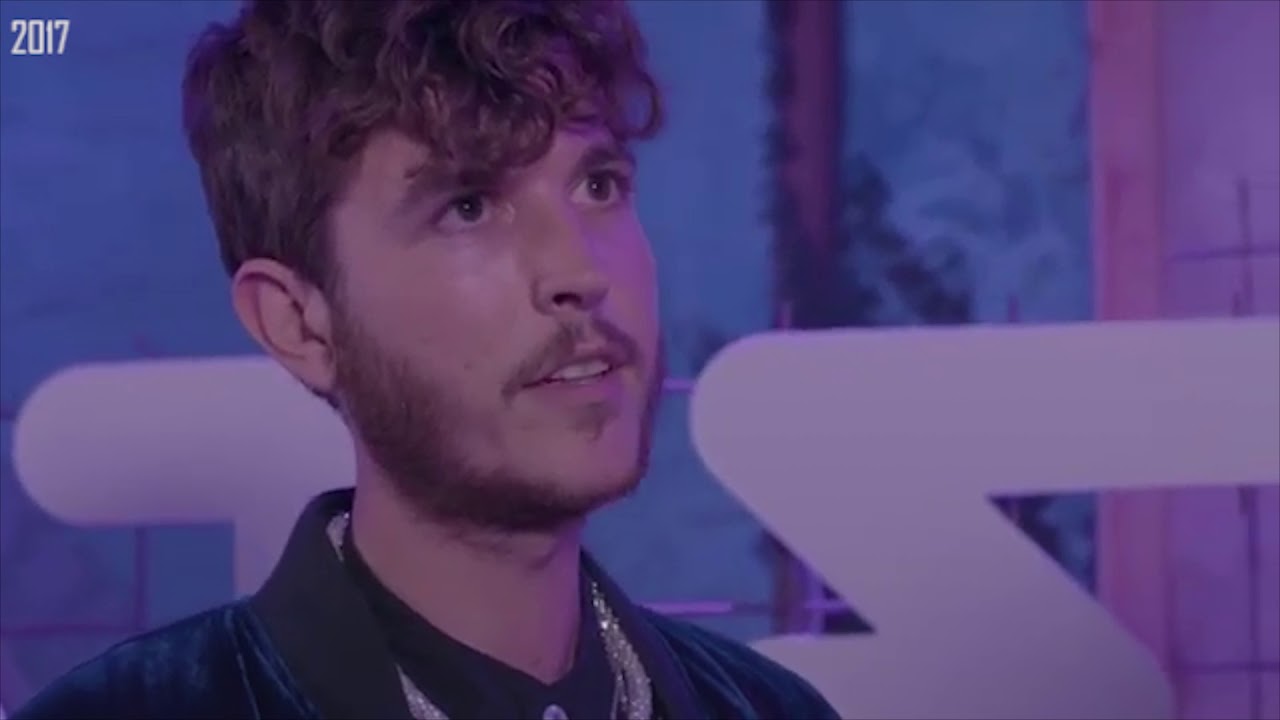 Van Max Colombie in 2005 naar Oscar and the wolf in 2017 - YouTube