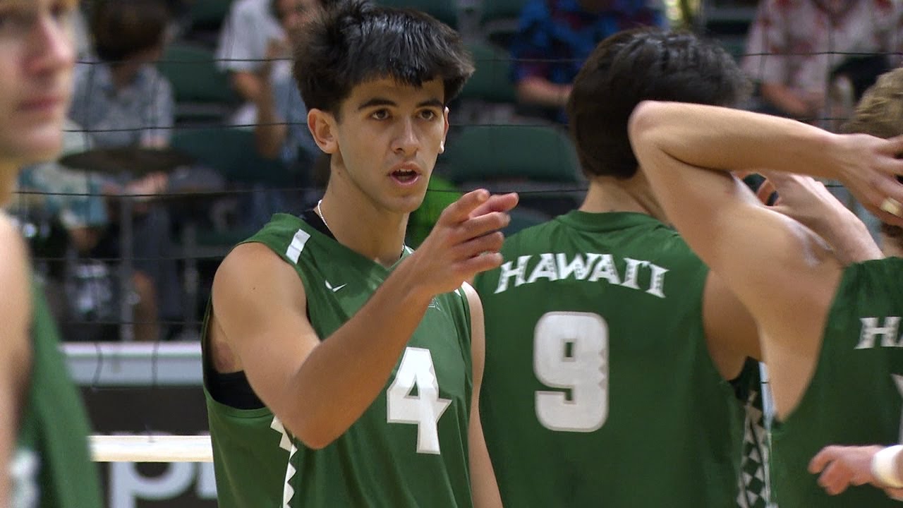 UH's Wade puts down career-high 21 kills to open doubleheader - YouTube