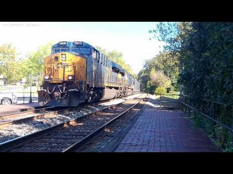 CSX Rock Runner Train Passes Dickerson Station - YouTube