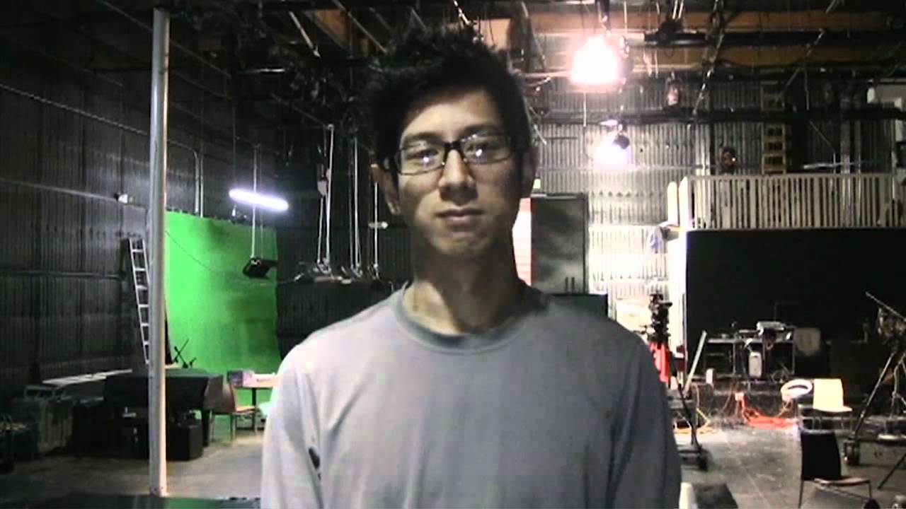 Asia Channel Bits : Behind the scenes of "Giong Ca Vang" with Jonathan Phan - YouTube