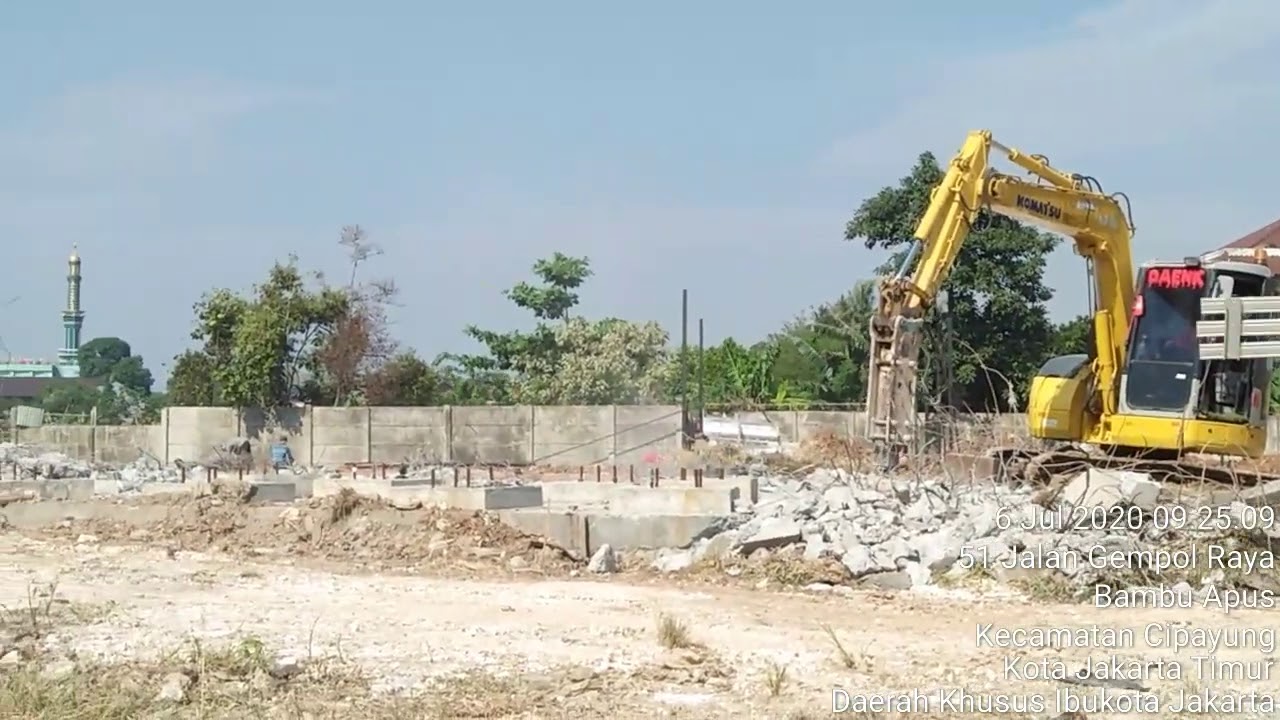 Breker exca KOMATSU PC 78 vs SANY SY 75 - YouTube