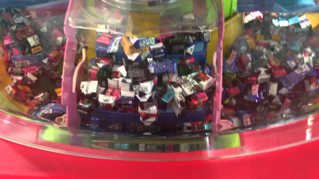 Candy claw jackpot! - YouTube