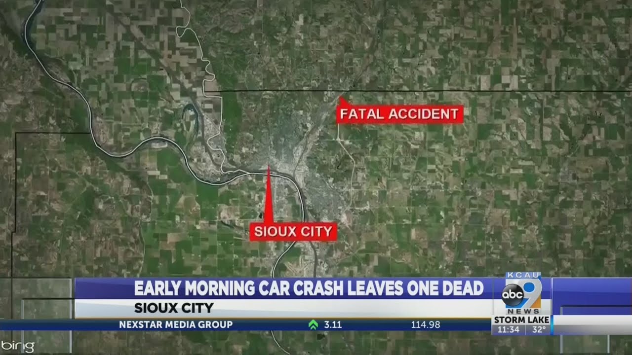 Early Morning Car Crash Leaves One Dead - YouTube